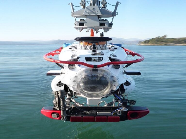 Luyang-II Class / Type 052C Destroyer - Naval Technology