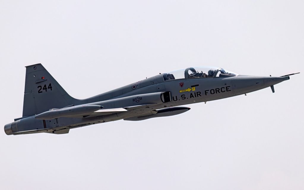 DynCorp wins aircraft task order from US Naval division